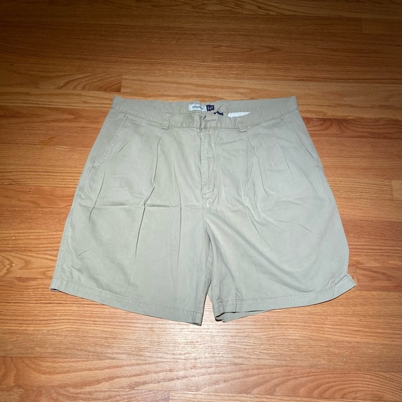 GAP | Shorts | Mens Relaxed Gap Shorts Size 42 | Poshmark